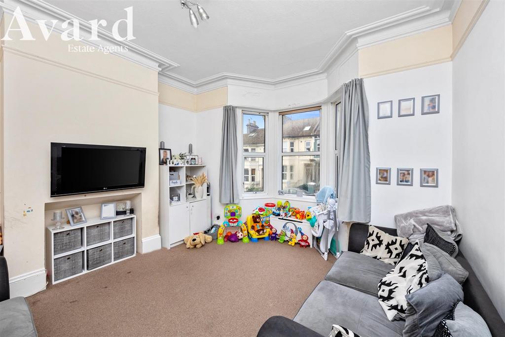 Ditchling Rise, Brighton BN1 4 bed maisonette for sale - £399,950