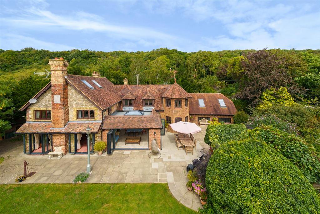 Lower Warren Road, Maidstone ME20 4 bed detached house - £1,095,000