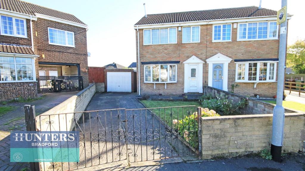 Tyersal Green, Tyersal, Bradford 3 bed semi-detached house for sale - £ ...