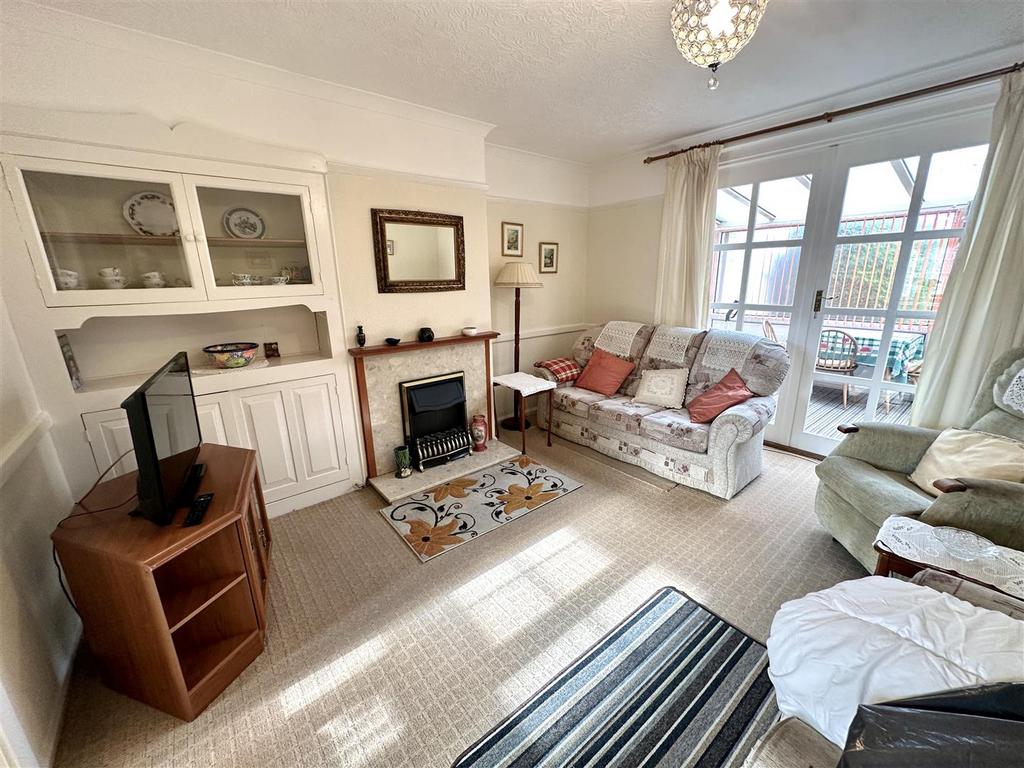 Colcot Road, Barry 3 bed semi-detached house for sale - £279,500