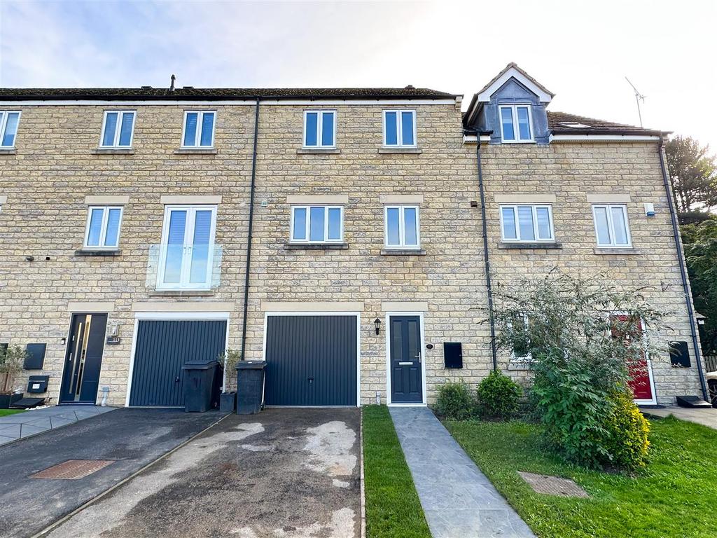 Forge Lane, Oughtibridge, S35 3 bed townhouse for sale - £299,500