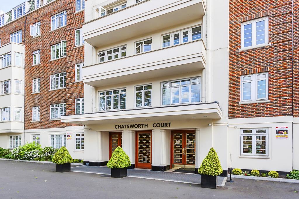 Chatsworth Court Pembroke Road... 2 bed flat - £3,467 pcm (£800 pw)