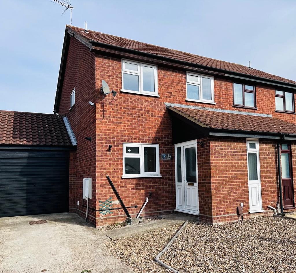 Ipswich IP3 4 bed semi-detached house - £1,375 pcm (£317 pw)
