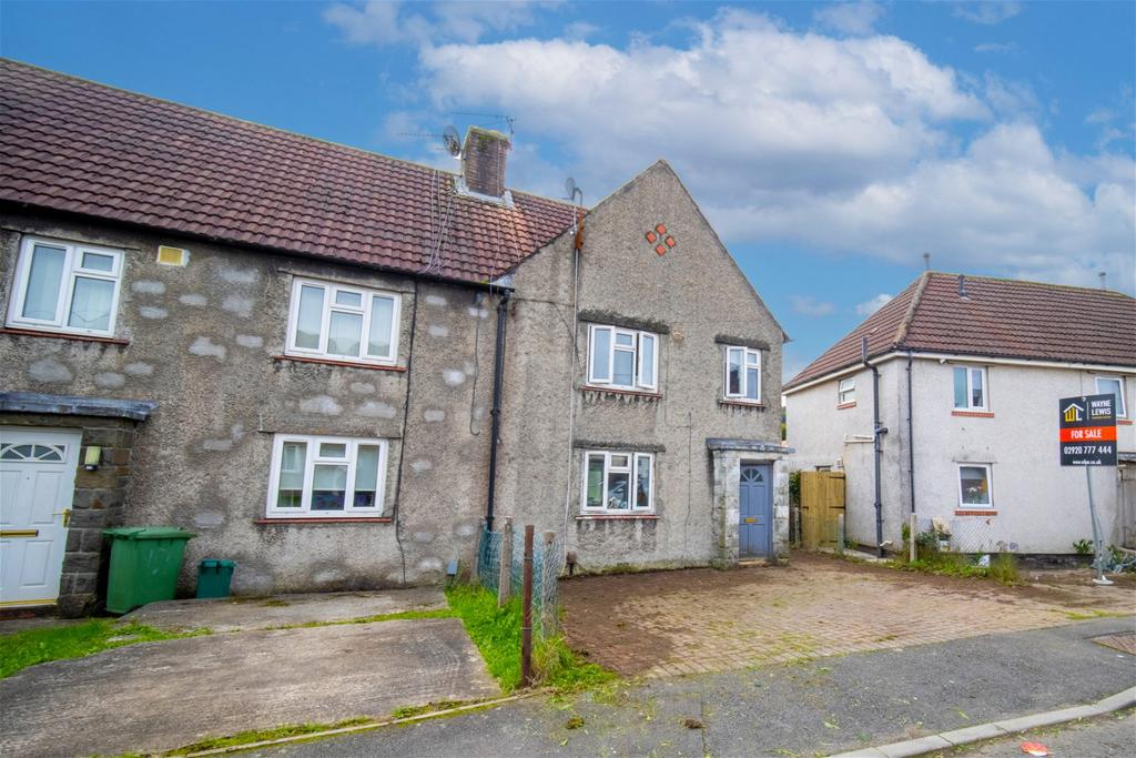 Cypress Street, Pontypridd, CF37 5NN 3 bed end of terrace house - £150,000