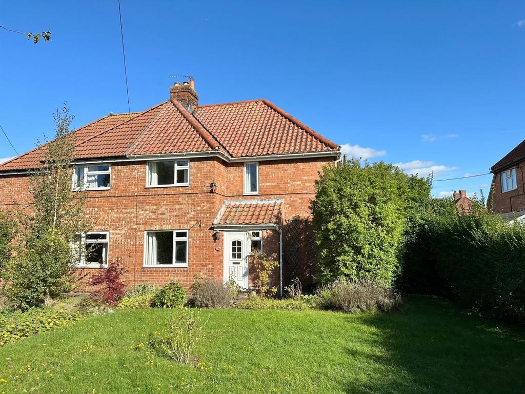 Woodlands Road, Rillington, Malton 3 bed semi-detached house - £250,000