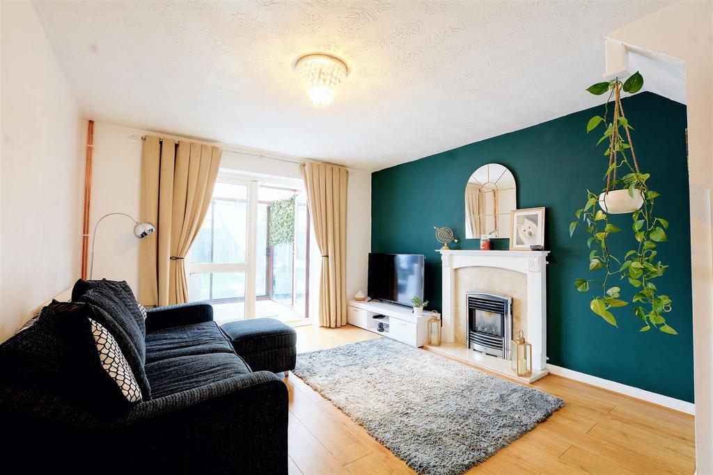 Towlsons Croft, Nottingham 2 bed terraced house for sale - £160,000
