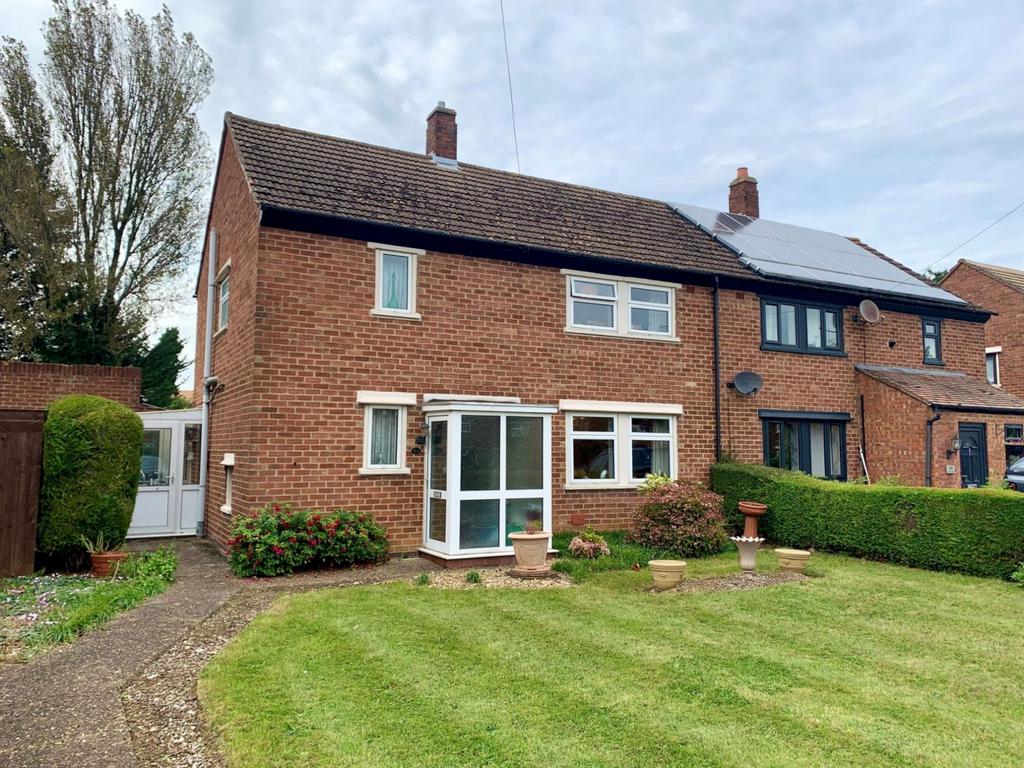 Castle Avenue, Duston, Northampton... 3 bed semi-detached house - £249,995