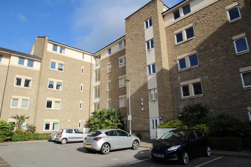 Thwaite Court, Cornmill View... 1 bed flat to rent - £825 pcm (£190 pw)