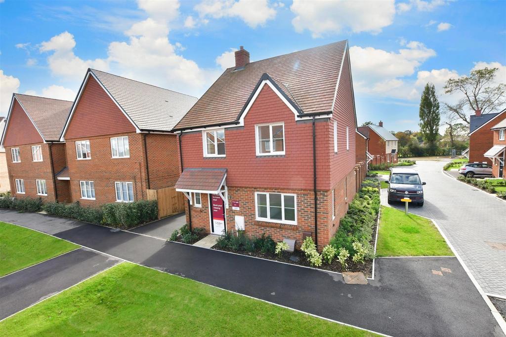 The Mylne, Avisford Grange, Yapton... 4 bed detached house - £435,000