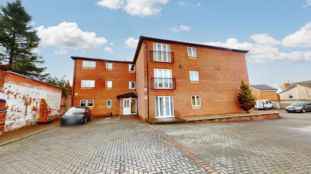 Empress Court, Derby DE23 1 bed apartment for sale - £100,000