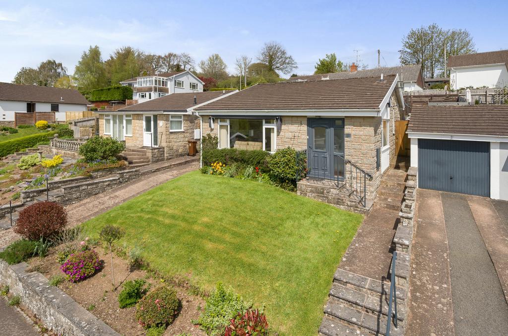 Bourchier Close, Bampton, EX16 2 bed bungalow - £275,000