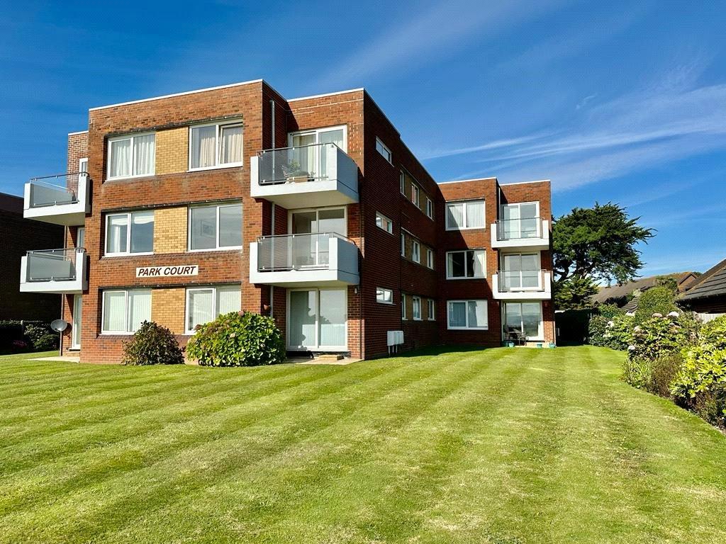 Park Court, Park Lane, Milford On Sea, Lymington, SO41 3 bed apartment ...