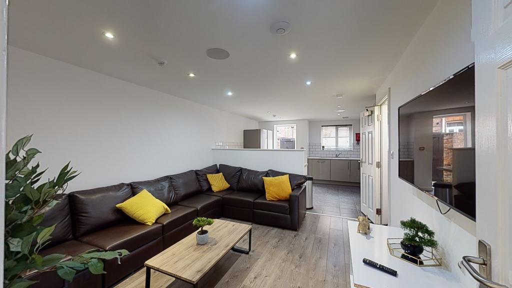Liscard Road, Wavertree L15 6 bed terraced house - £3,614 pcm (£834 pw)