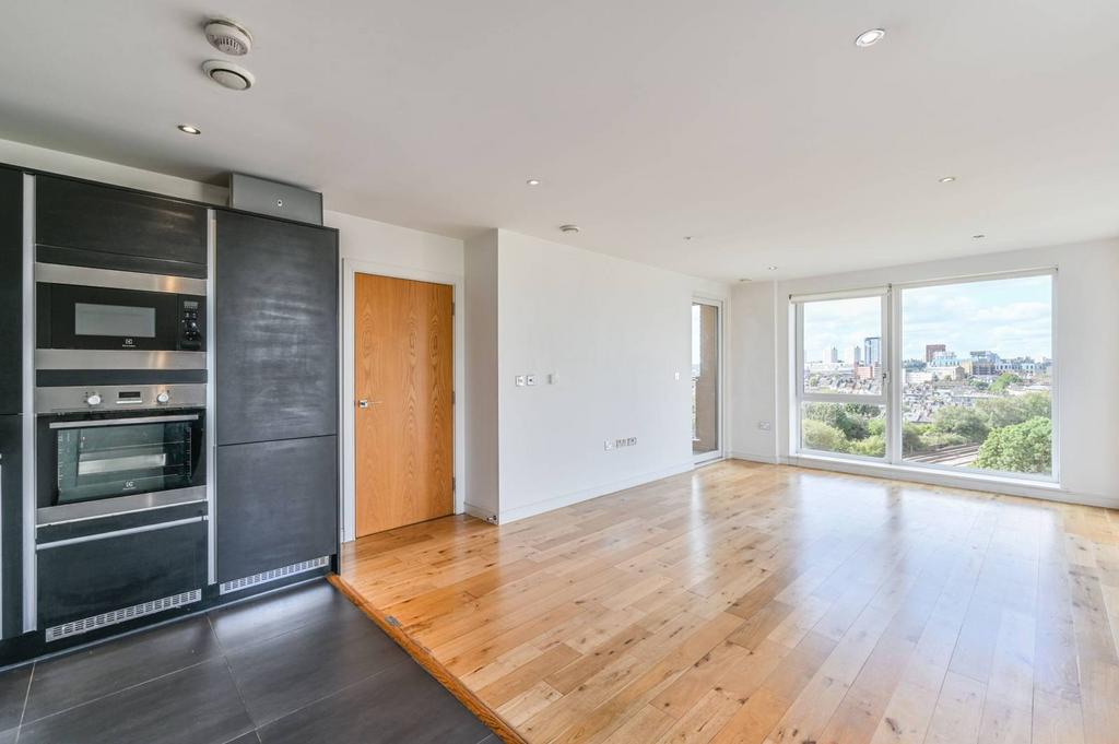 Oxborough House, 33 Eltringham... 2 bed flat for sale - £535,000