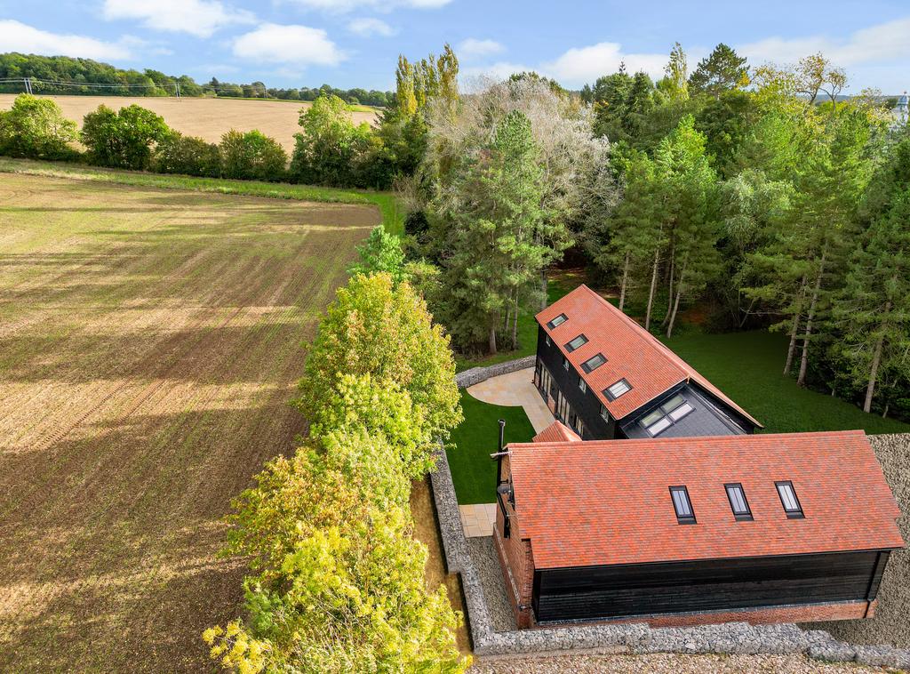 The Lakes at Merks Hall, Dunmow 5 bed detached house - £1,750,000