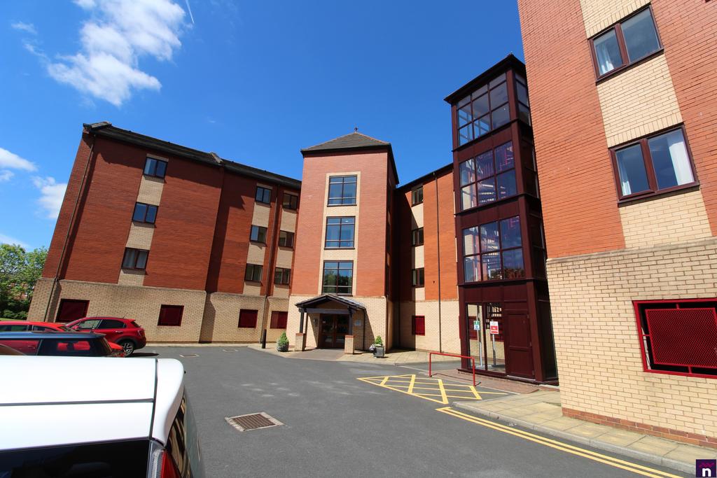 Navigation Way, Preston PR2 2 bed flat - £850 pcm (£196 pw)