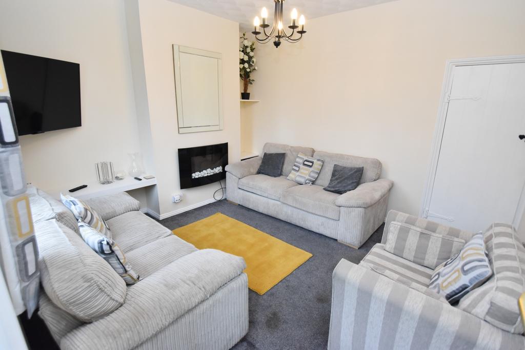 Wainfleet Road, Skegness, PE25 4 bed terraced house for sale - £95,000