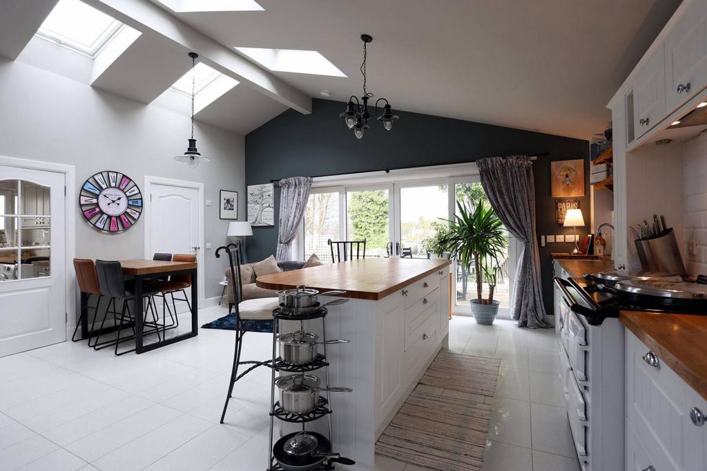 Rosebank Cottage West Road, Saline, KY12 9UN 4 bed cottage for sale - £ ...