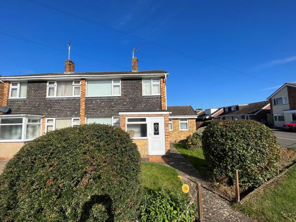 Hyde Road, Roade, Northampton NN7 2LX 3 bed semi-detached house - £ ...