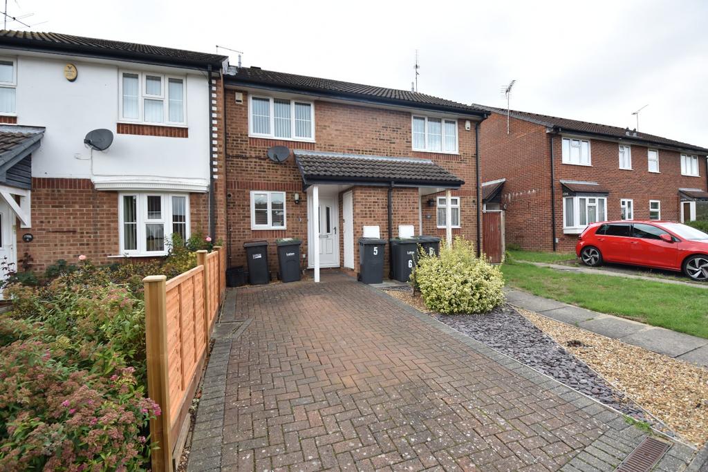 Spayne Close, Luton, Bedfordshire, LU3 2 bed terraced house - £1,250 ...