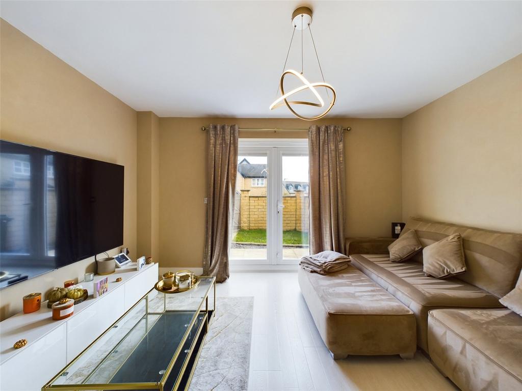 New Road, Denholme, Bradford, West Yorkshire, BD13 3 bed end of terrace ...