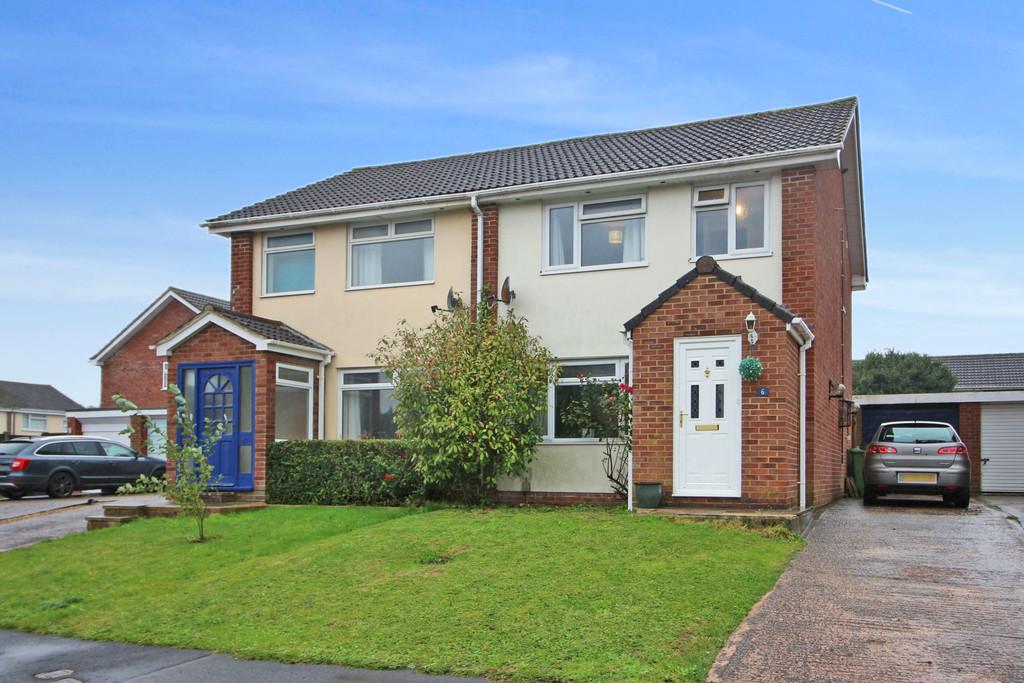 Ruskin Drive Warminster 3 Bed Semi Detached House For Sale £275 000