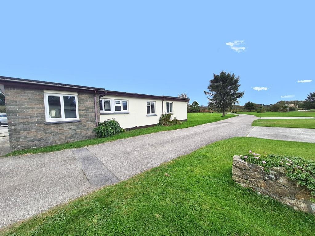 Trevelyan Holiday Homes, Predannack TR12 1 bed chalet for sale - £57,000