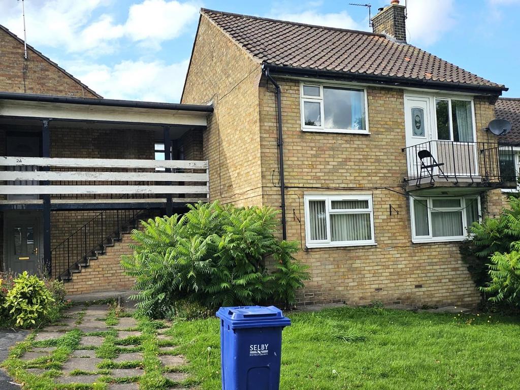 Windmill Rise, Tadcaster 1 bed apartment - £700 pcm (£162 pw)