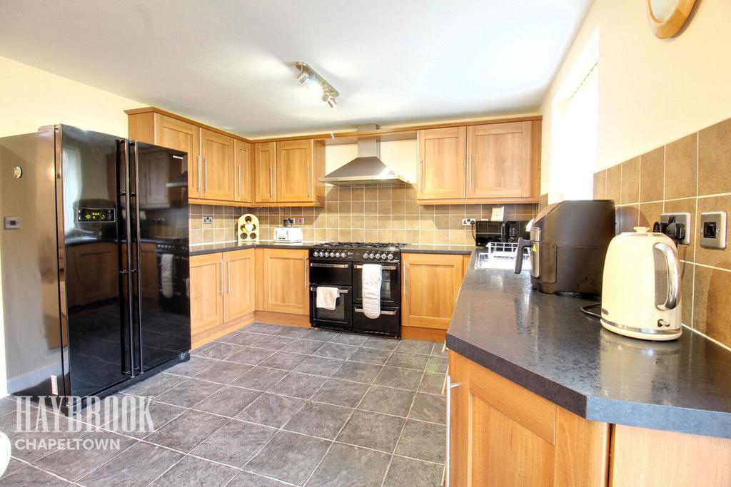 Burncross Road, Burncross 3 bed detached house for sale - £259,995