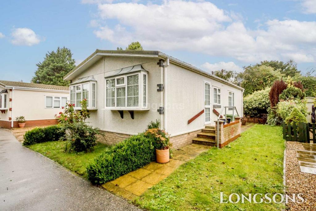 Peacehaven Park, Marham 2 bed park home for sale - £125,000