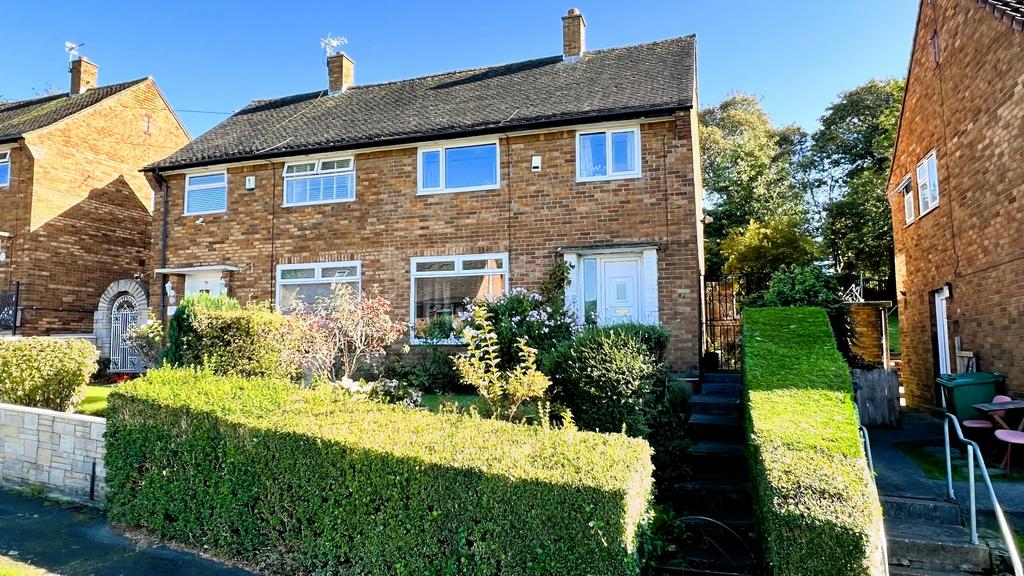 Spen Approach, Leeds, West Yorkshire 3 bed semi-detached house for sale ...