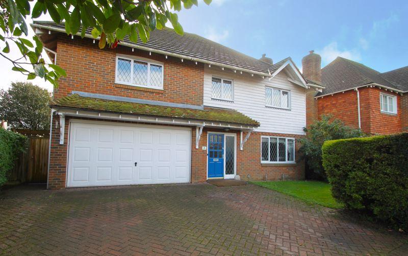Hawkinge, Folkestone 5 bed detached house - £645,000