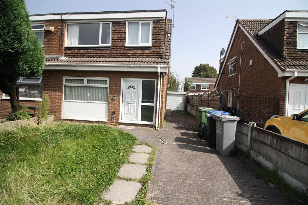 Cornbrook Grove, Manchester M16 3 bed house - £1,600 pcm (£369 pw)