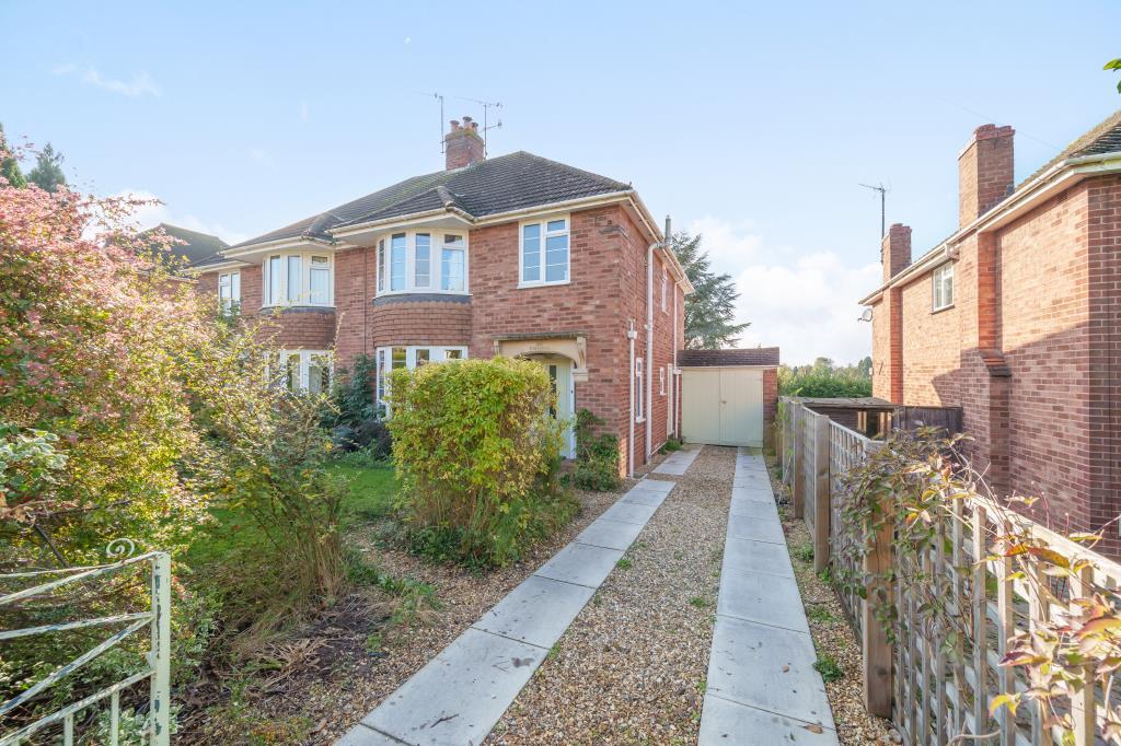 Lichfield Avenue, Tupsley, Hereford, HR1 3 bed semi-detached house - £ ...