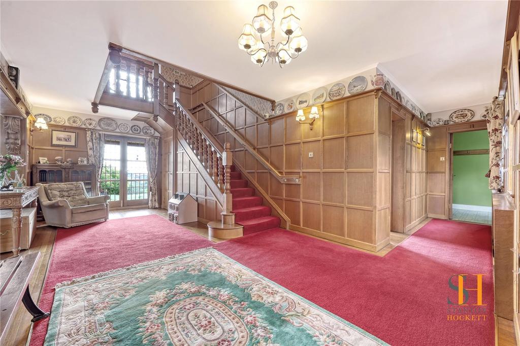 Brock Hill, Runwell, Wickford, Essex, SS11 5 bed equestrian property ...