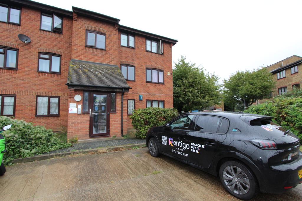 238,Vert House, Falcon Avenue, Grays, RM17 2 bed flat for sale - £164,995