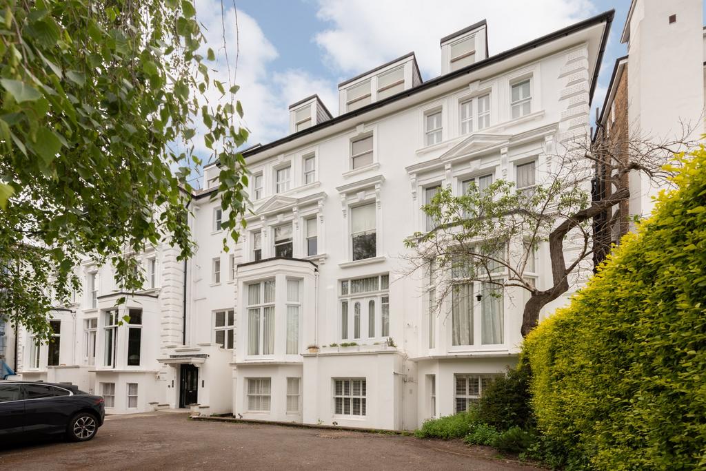 Belsize Grove, London, NW3 4 bed apartment - £2,250,000