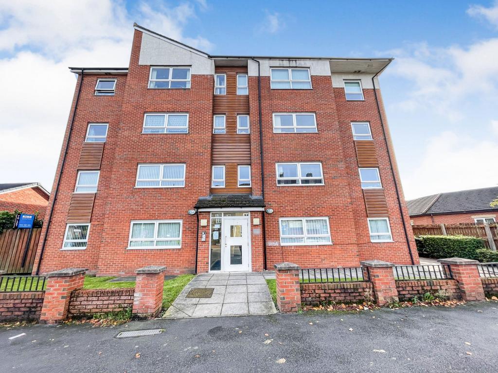 Cornishway, Manchester, Greater Manchester, M22 2 bed flat for sale - £ ...