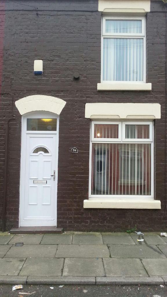 Lowell Street, Walton, Liverpool 2 bed terraced house - £700 pcm (£162 pw)