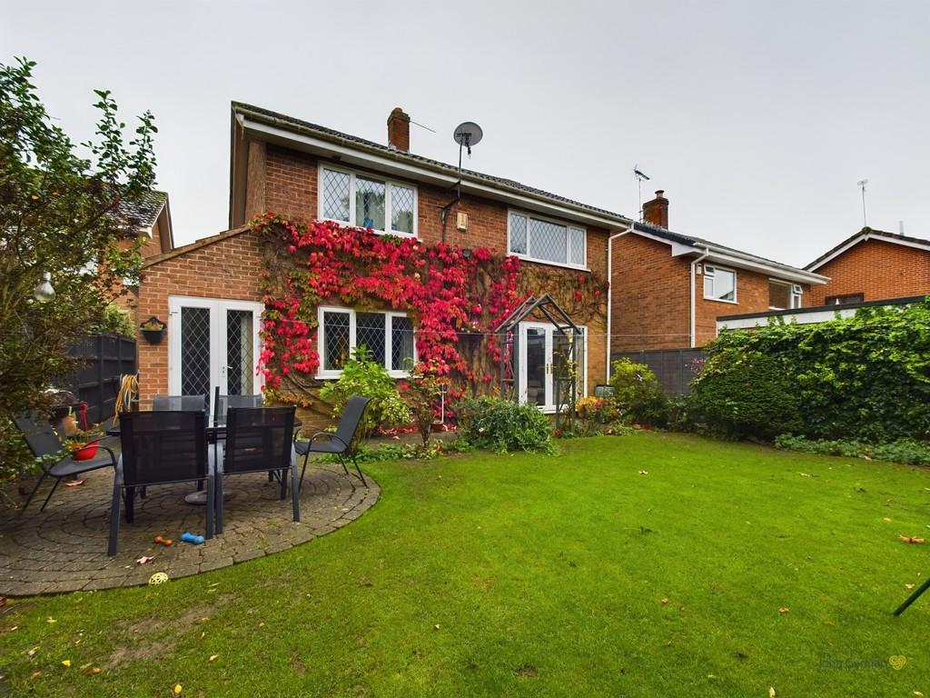 Windmill Drive, Marchington 4 bed detached house for sale - £360,000