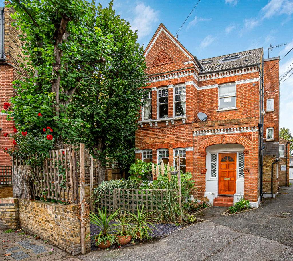 Balham Park Road, London, SW12 1 bed flat for sale - £500,000
