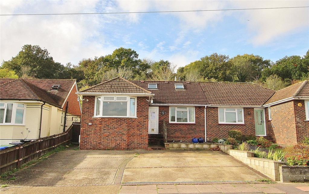 Vale Walk, Findon Valley, West... 4 bed bungalow - £497,500