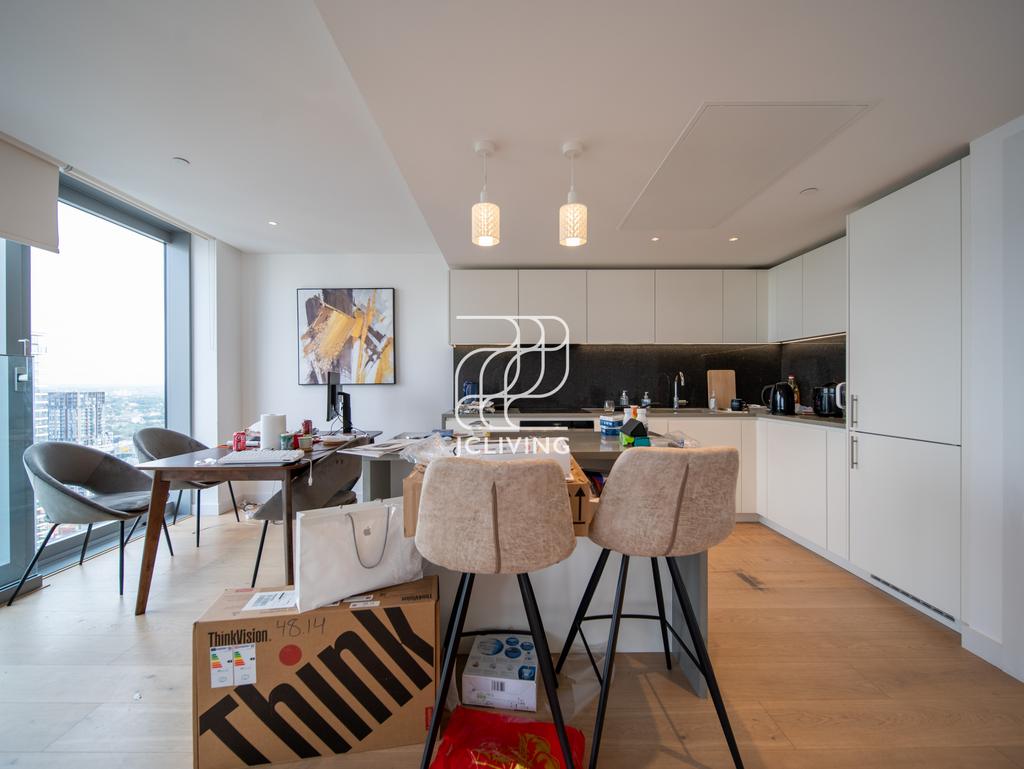 Landmark Pinnacle, E14 2 bed flat - £3,900 pcm (£900 pw)