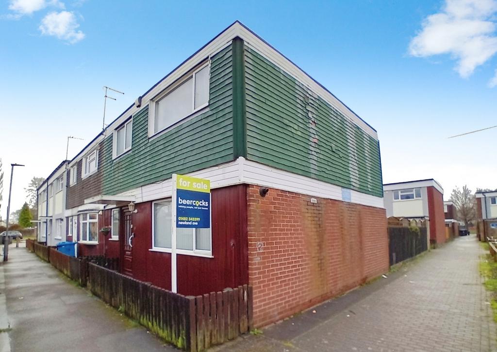 Axdane, Hull, HU6 9AE 3 bed end of terrace house for sale - £75,000