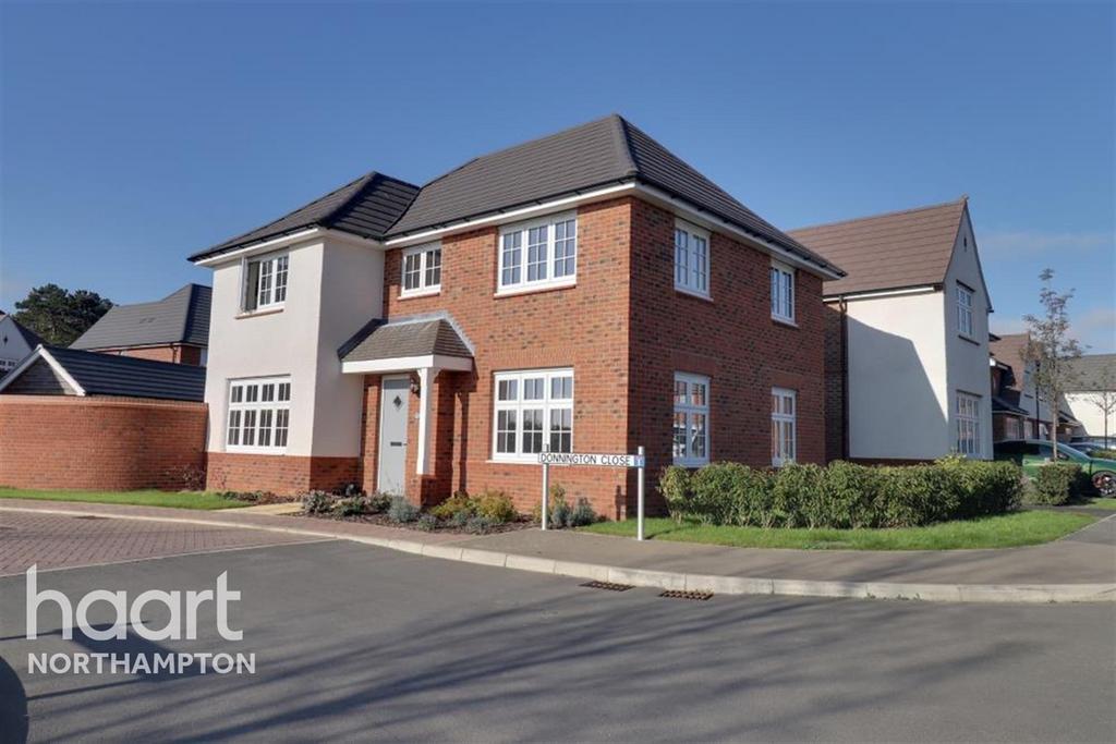 Donnington Close 4 bed detached house - £1,900 pcm (£438 pw)