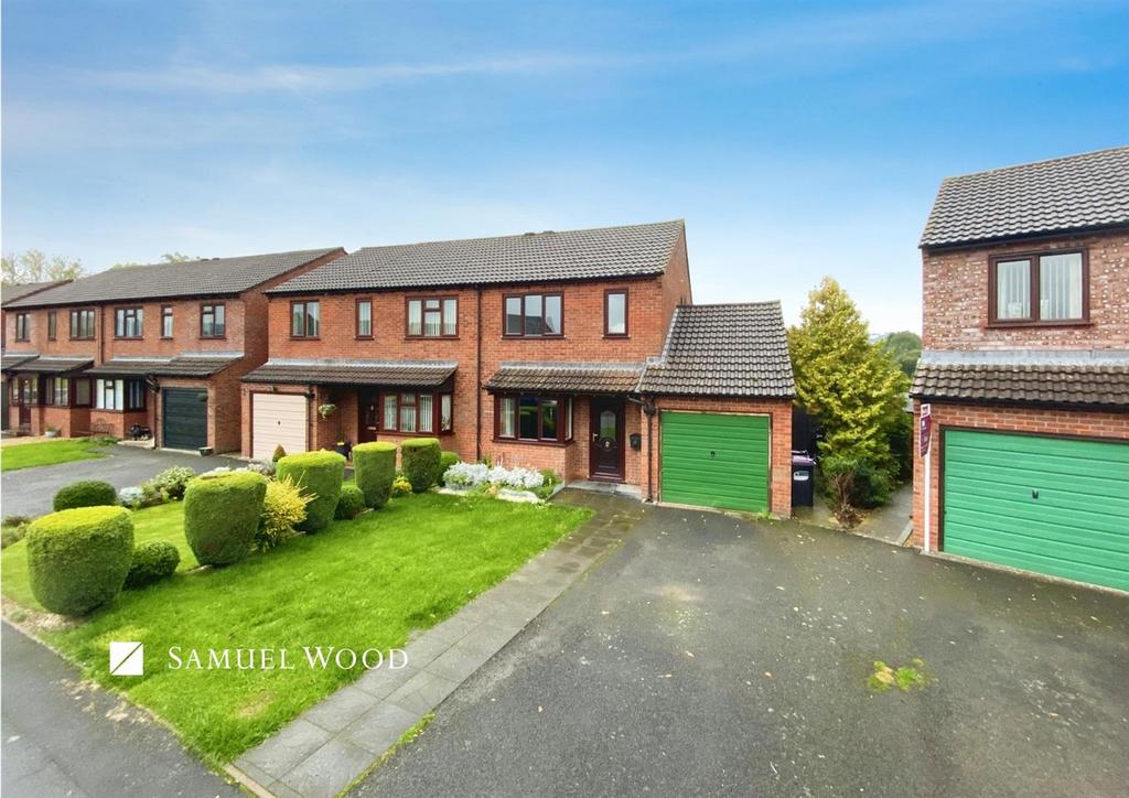 Maple Close, Craven Arms, Shropshire 3 bed semi-detached house - £200,000