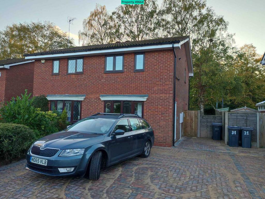 Sparrey Drive, Birmingham, B30 2 bed semi-detached house - £1,100 pcm ...