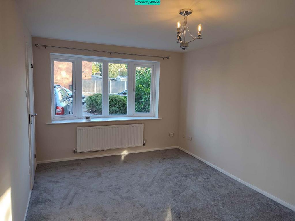 Sparrey Drive, Birmingham, B30 2 bed semi-detached house - £1,100 pcm ...