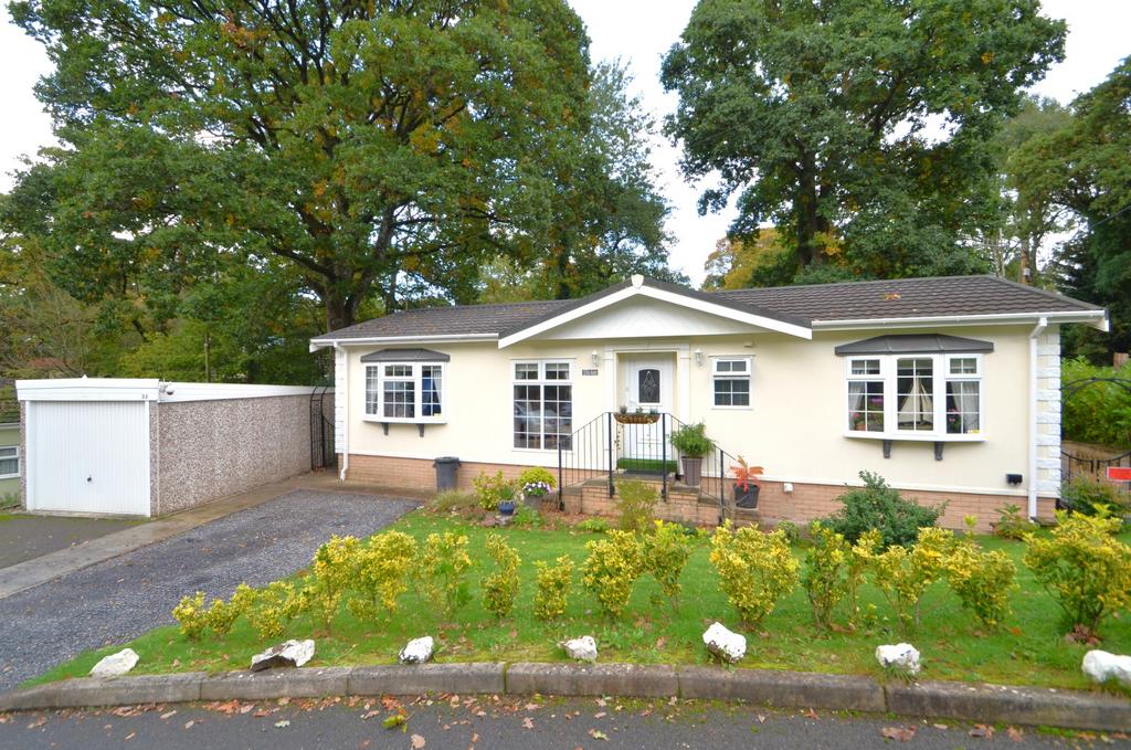 Pathfinder Village, Exeter EX6 2 bed park home - £240,000