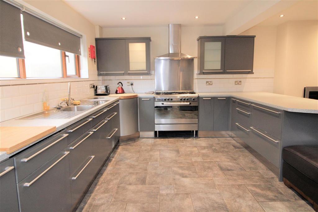 Bowerham Terrace, Lancaster LA1 6 bed private hall - £555 pcm (£128 pw)